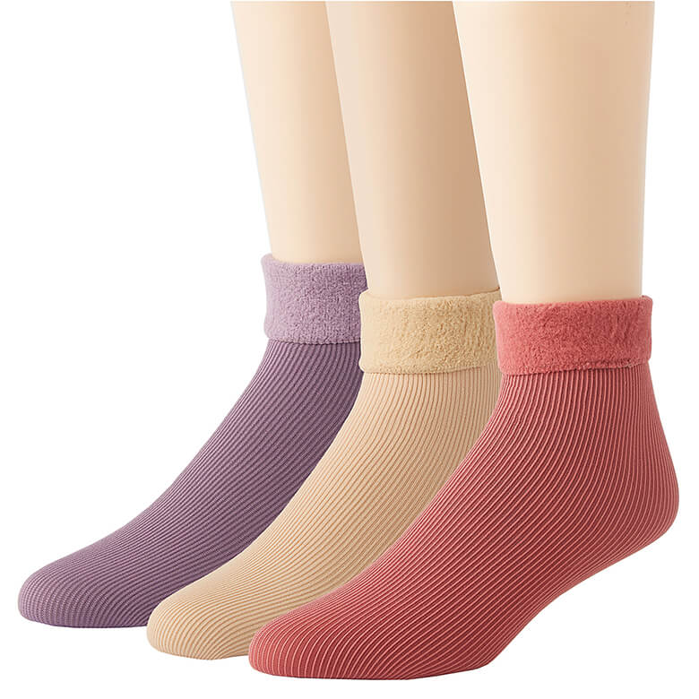 Pack of 3 Ladies Snow Velvet Socks