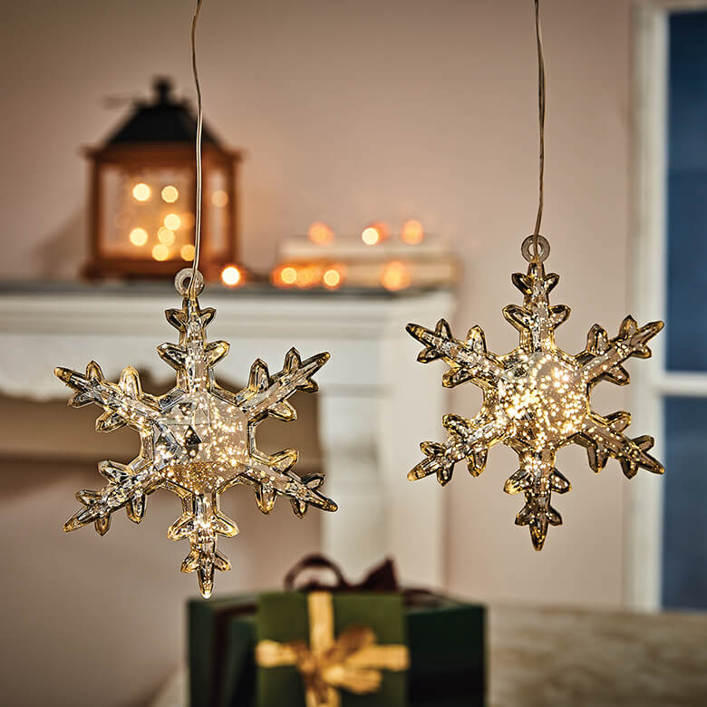 Hanging snowflake lights store
